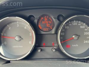 Melns Nissan Qashqai 2009 Rīga, ar dzinēja tilpumu 2.00 L un nobraukumu 300 tūkst. km par 4500 €, foto 16 vietnē AUTOMOTO.COM.LV