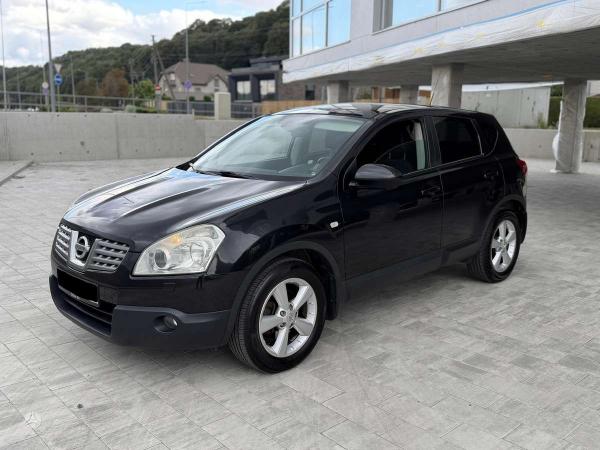 Black Nissan Qashqai 2009 in Kaunas, with an engine capacity of 1.46 L and mileage of 330 thousand km for 2900 €, photo 8 on AUTOMOTO.COM.LV