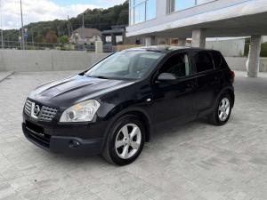 Black Nissan Qashqai 2009 in Kaunas, with an engine capacity of 1.46 L and mileage of 330 thousand km for 2900 €, photo 9 on AUTOMOTO.COM.LV
