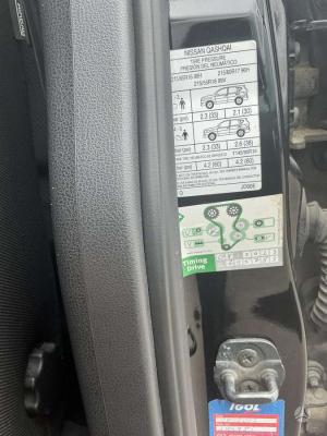 Black Nissan Qashqai 2009 in Kaunas, with an engine capacity of 1.46 L and mileage of 330 thousand km for 2900 €, photo 13 on AUTOMOTO.COM.LV