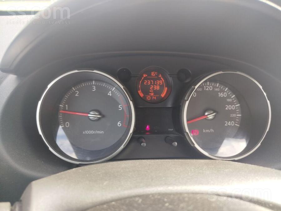 Melns Nissan Qashqai 2009 Ogre, ar dzinēja tilpumu 1.50 L un nobraukumu 237 tūkst. km par 3900 €, foto 14 vietnē AUTOMOTO.COM.LV
