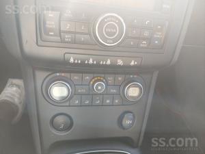 Melns Nissan Qashqai 2009 Ogre, ar dzinēja tilpumu 1.50 L un nobraukumu 237 tūkst. km par 3900 €, foto 15 vietnē AUTOMOTO.COM.LV
