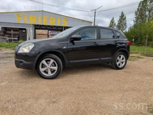 Black Nissan Qashqai 2009 in Riga, with an engine capacity of 1.50 L and mileage of 230 thousand km for 3800 €, photo 7 on AUTOMOTO.COM.LV