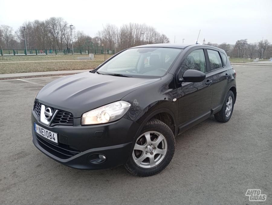 Melns Nissan Qashqai 2010 Viļņa, ar dzinēja tilpumu 1.60 L un nobraukumu 274 tūkst. km par 5100 €, foto 1 vietnē AUTOMOTO.COM.LV