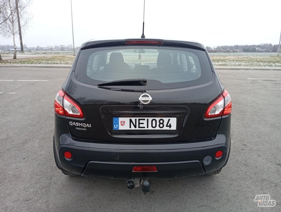 Melns Nissan Qashqai 2010 Viļņa, ar dzinēja tilpumu 1.60 L un nobraukumu 274 tūkst. km par 5100 €, foto 6 vietnē AUTOMOTO.COM.LV