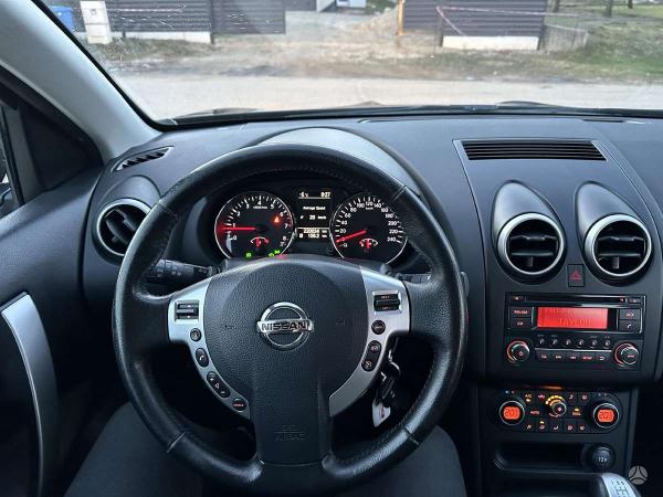 Melns Nissan Qashqai 2010 Alīta, ar dzinēja tilpumu 1.60 L un nobraukumu 220 tūkst. km par 5680 €, foto 9 vietnē AUTOMOTO.COM.LV