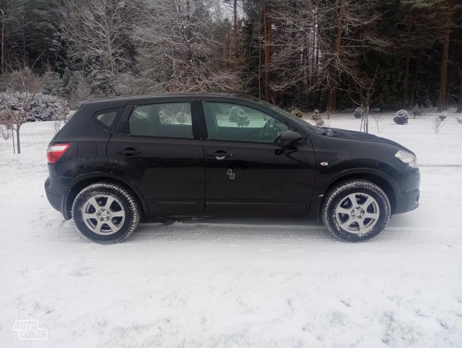 Melns Nissan Qashqai 2010 Viļņa, ar dzinēja tilpumu 1.60 L un nobraukumu 274 tūkst. km par 4950 €, foto 12 vietnē AUTOMOTO.COM.LV