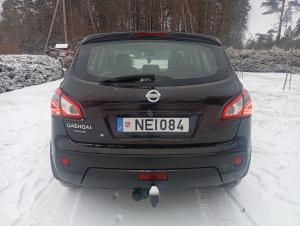 Black Nissan Qashqai 2010 in Vilnius, with an engine capacity of 1.60 L and mileage of 274 thousand km for 4950 €, photo 6 on AUTOMOTO.COM.LV