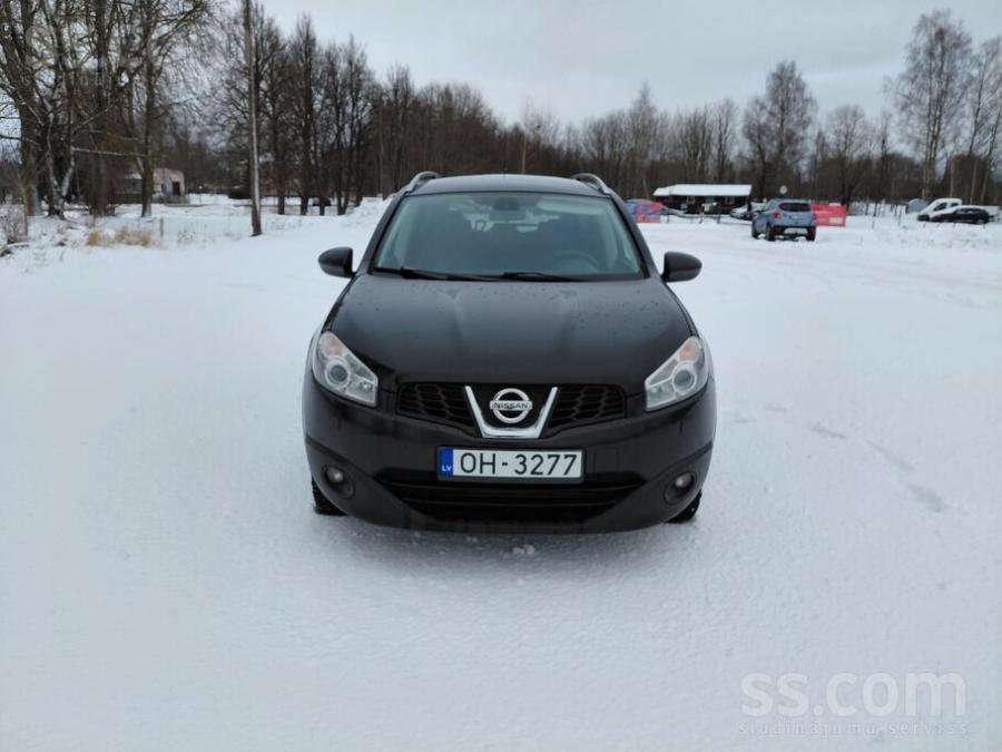 Melns Nissan Qashqai 2010 Talsi, ar dzinēja tilpumu 2.00 L un nobraukumu 294 tūkst. km par 5200 €, foto 2 vietnē AUTOMOTO.COM.LV
