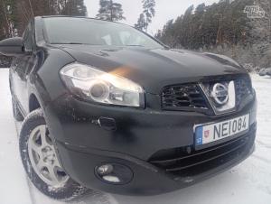 Black Nissan Qashqai 2010 in Vilnius, with an engine capacity of 1.60 L and mileage of 274 thousand km for 4950 €, photo 9 on AUTOMOTO.COM.LV