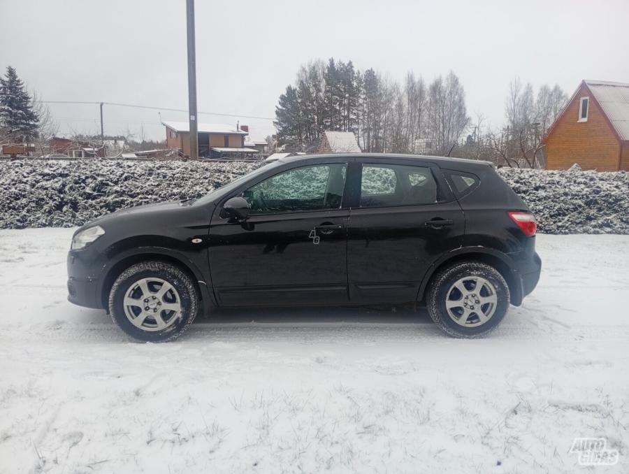 Melns Nissan Qashqai 2010 Viļņa, ar dzinēja tilpumu 1.60 L un nobraukumu 274 tūkst. km par 4950 €, foto 11 vietnē AUTOMOTO.COM.LV
