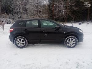 Melns Nissan Qashqai 2010 Viļņa, ar dzinēja tilpumu 1.60 L un nobraukumu 274 tūkst. km par 4950 €, foto 12 vietnē AUTOMOTO.COM.LV