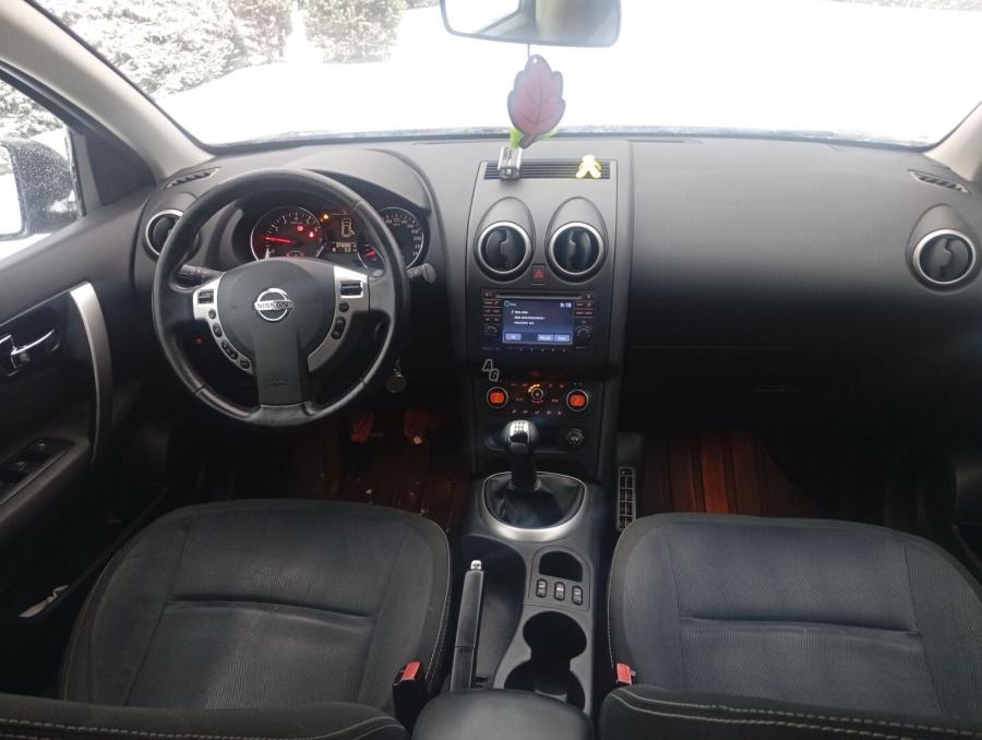 Melns Nissan Qashqai 2010 Viļņa, ar dzinēja tilpumu 1.60 L un nobraukumu 274 tūkst. km par 4950 €, foto 20 vietnē AUTOMOTO.COM.LV