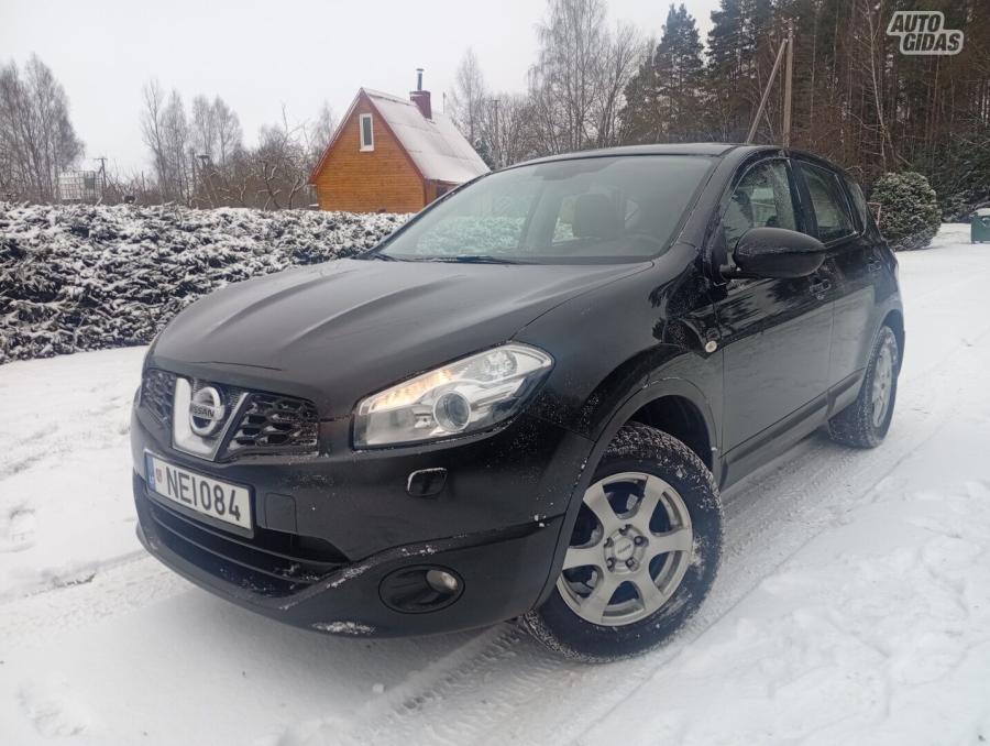 Melns Nissan Qashqai 2010 Viļņa, ar dzinēja tilpumu 1.60 L un nobraukumu 274 tūkst. km par 4950 €, foto 1 vietnē AUTOMOTO.COM.LV