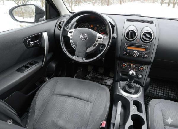 Melns Nissan Qashqai 2010 Šauļi, ar dzinēja tilpumu 1.46 L un nobraukumu 247 tūkst. km par 4850 €, foto 9 vietnē AUTOMOTO.COM.LV