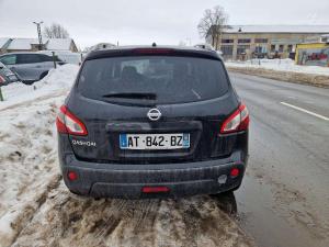 Melns Nissan Qashqai 2010 Tauragė, ar dzinēja tilpumu 2.00 L un nobraukumu 184 tūkst. km par 3100 €, foto 2 vietnē AUTOMOTO.COM.LV