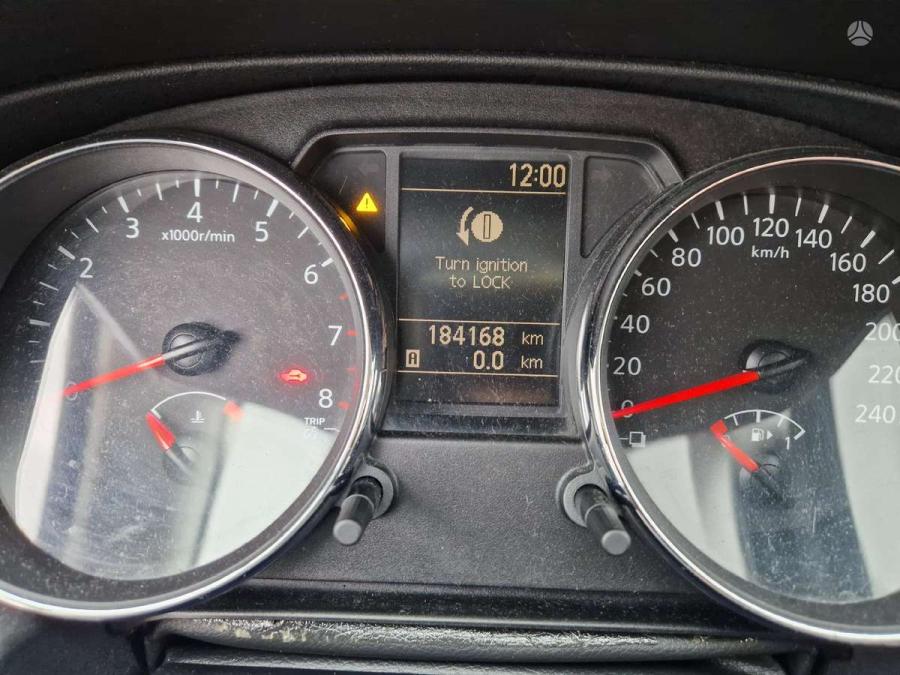 Melns Nissan Qashqai 2010 Tauragė, ar dzinēja tilpumu 2.00 L un nobraukumu 184 tūkst. km par 3100 €, foto 12 vietnē AUTOMOTO.COM.LV