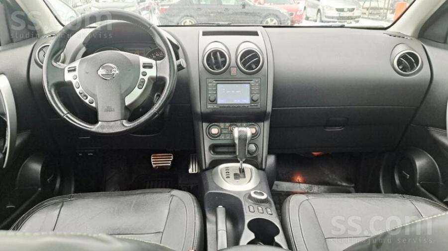 Melns Nissan Qashqai 2010 Rīga, ar dzinēja tilpumu 2.00 L un nobraukumu 264 tūkst. km par 4900 €, foto 3 vietnē AUTOMOTO.COM.LV