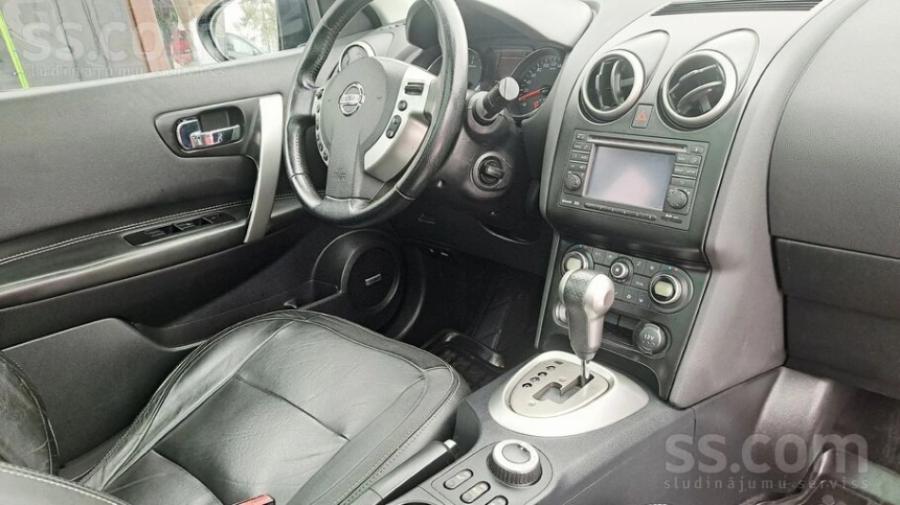 Melns Nissan Qashqai 2010 Rīga, ar dzinēja tilpumu 2.00 L un nobraukumu 264 tūkst. km par 4900 €, foto 7 vietnē AUTOMOTO.COM.LV