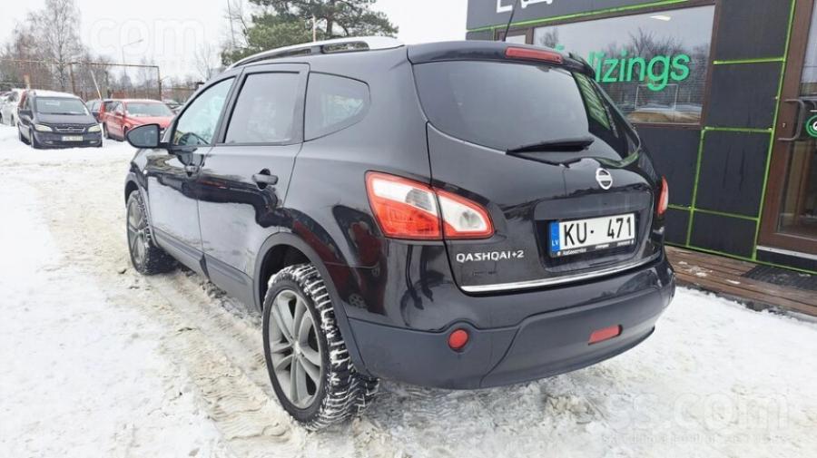 Melns Nissan Qashqai 2010 Rīga, ar dzinēja tilpumu 2.00 L un nobraukumu 264 tūkst. km par 4900 €, foto 24 vietnē AUTOMOTO.COM.LV