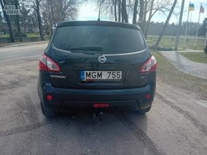 Black Nissan Qashqai 2010 in Utena, with an engine capacity of 2.00 L and mileage of 271 thousand km for 5200 €, photo 8 on AUTOMOTO.COM.LV