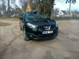 Black Nissan Qashqai 2010 in Utena, with an engine capacity of 2.00 L and mileage of 271 thousand km for 5200 €, photo 12 on AUTOMOTO.COM.LV