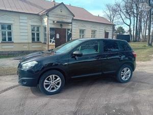 Black Nissan Qashqai 2010 in Utena, with an engine capacity of 2.00 L and mileage of 271 thousand km for 5200 €, photo 13 on AUTOMOTO.COM.LV
