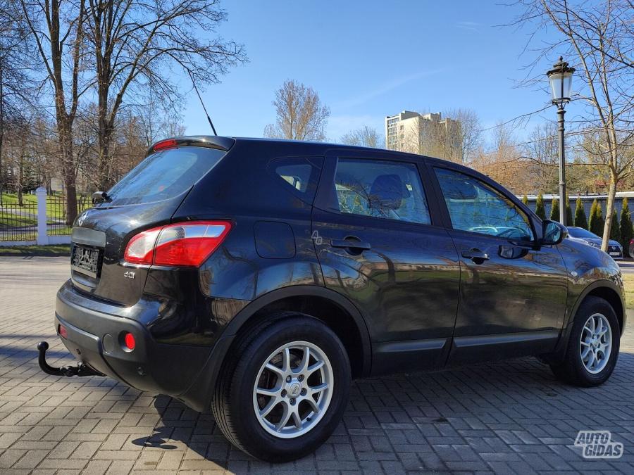 Melns Nissan Qashqai 2010 Šauļi, ar dzinēja tilpumu 2.00 L un nobraukumu 300 tūkst. km par 4800 €, foto 4 vietnē AUTOMOTO.COM.LV