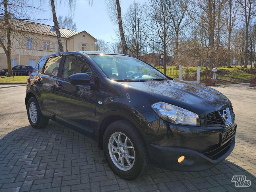 Melns Nissan Qashqai 2010 Šauļi, ar dzinēja tilpumu 2.00 L un nobraukumu 300 tūkst. km par 4800 €, foto 6 vietnē AUTOMOTO.COM.LV