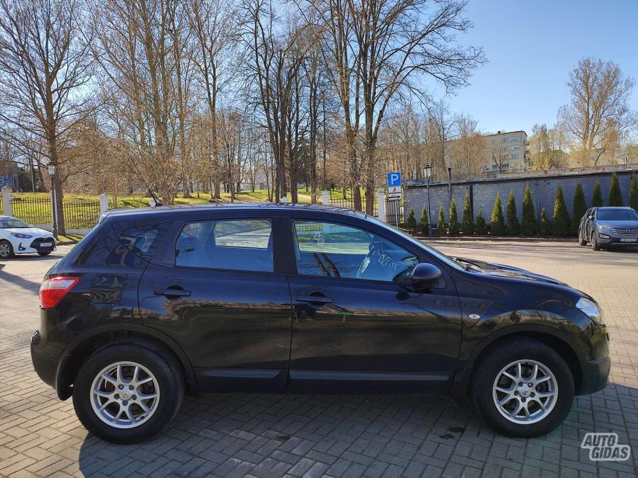 Melns Nissan Qashqai 2010 Šauļi, ar dzinēja tilpumu 2.00 L un nobraukumu 300 tūkst. km par 4800 €, foto 9 vietnē AUTOMOTO.COM.LV