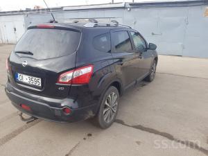 Черный Ниссан Кашкай 2010 в Рига, объемом двигателя 2.00 л и пробегом 338 тыс. км за 4100 €, фото 4 на AUTOMOTO.COM.LV