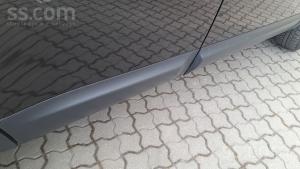 Black Nissan Qashqai 2010 in Ogre, with an engine capacity of 2.00 L and mileage of 298 thousand km for 4999 €, photo 10 on AUTOMOTO.COM.LV