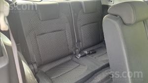 Black Nissan Qashqai 2010 in Ogre, with an engine capacity of 2.00 L and mileage of 298 thousand km for 4999 €, photo 17 on AUTOMOTO.COM.LV