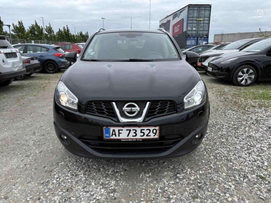 Melns Nissan Qashqai 2010 Viļņa, ar dzinēja tilpumu 1.46 L un nobraukumu 302 tūkst. km par 3700 €, foto 3 vietnē AUTOMOTO.COM.LV