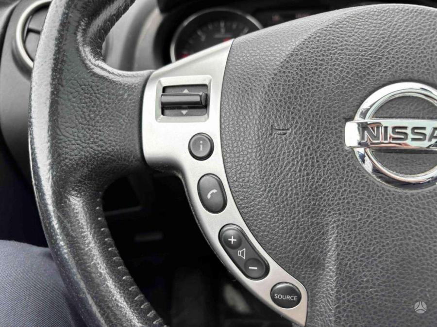 Melns Nissan Qashqai 2010 Viļņa, ar dzinēja tilpumu 1.46 L un nobraukumu 302 tūkst. km par 3700 €, foto 8 vietnē AUTOMOTO.COM.LV