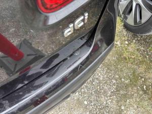 Melns Nissan Qashqai 2010 Viļņa, ar dzinēja tilpumu 1.46 L un nobraukumu 302 tūkst. km par 3700 €, foto 18 vietnē AUTOMOTO.COM.LV