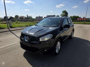 Black Nissan Qashqai 2010 in Marijampole, with an engine capacity of 2.00 L and mileage of 189 thousand km for 4990 €, photo 7 on AUTOMOTO.COM.LV