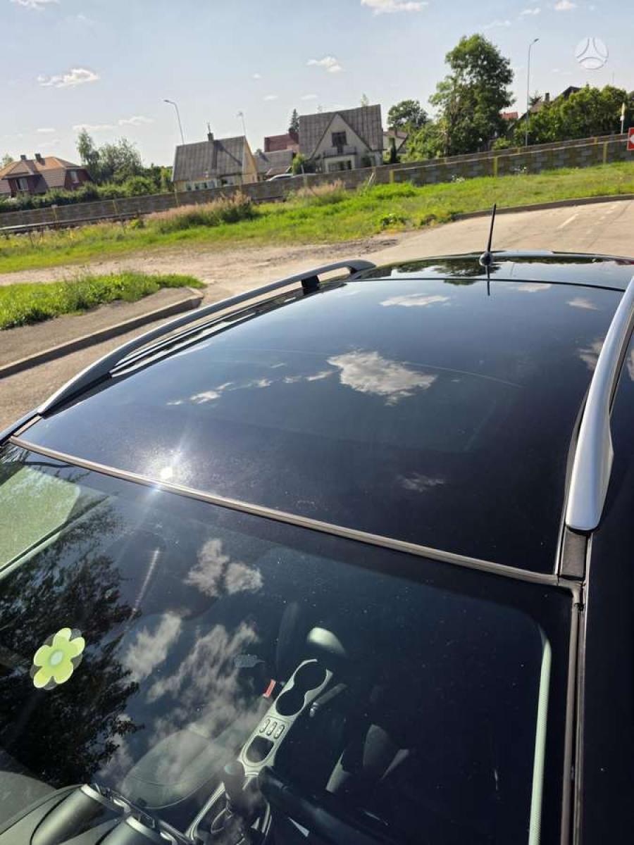 Black Nissan Qashqai 2010 in Marijampole, with an engine capacity of 2.00 L and mileage of 189 thousand km for 4990 €, photo 13 on AUTOMOTO.COM.LV