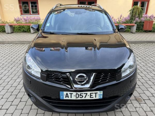 Melns Nissan Qashqai 2010 Rīga, ar dzinēja tilpumu 2.00 L un nobraukumu 236 tūkst. km par 6250 €, foto 2 vietnē AUTOMOTO.COM.LV