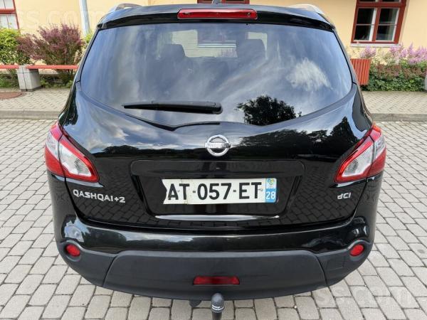 Melns Nissan Qashqai 2010 Rīga, ar dzinēja tilpumu 2.00 L un nobraukumu 236 tūkst. km par 6250 €, foto 5 vietnē AUTOMOTO.COM.LV