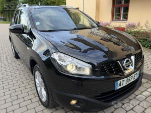 Black Nissan Qashqai 2010 in Riga, with an engine capacity of 2.00 L and mileage of 236 thousand km for 6250 €, photo 12 on AUTOMOTO.COM.LV