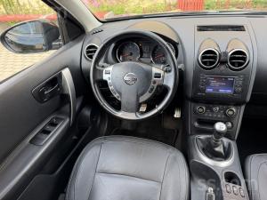 Black Nissan Qashqai 2010 in Riga, with an engine capacity of 2.00 L and mileage of 236 thousand km for 6250 €, photo 25 on AUTOMOTO.COM.LV