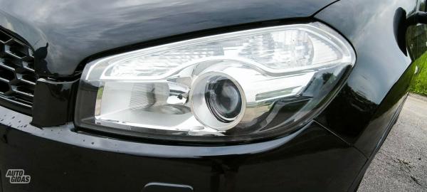 Melns Nissan Qashqai 2010 Šauļi, ar dzinēja tilpumu 1.50 L un nobraukumu 177 tūkst. km par 4900 €, foto 6 vietnē AUTOMOTO.COM.LV