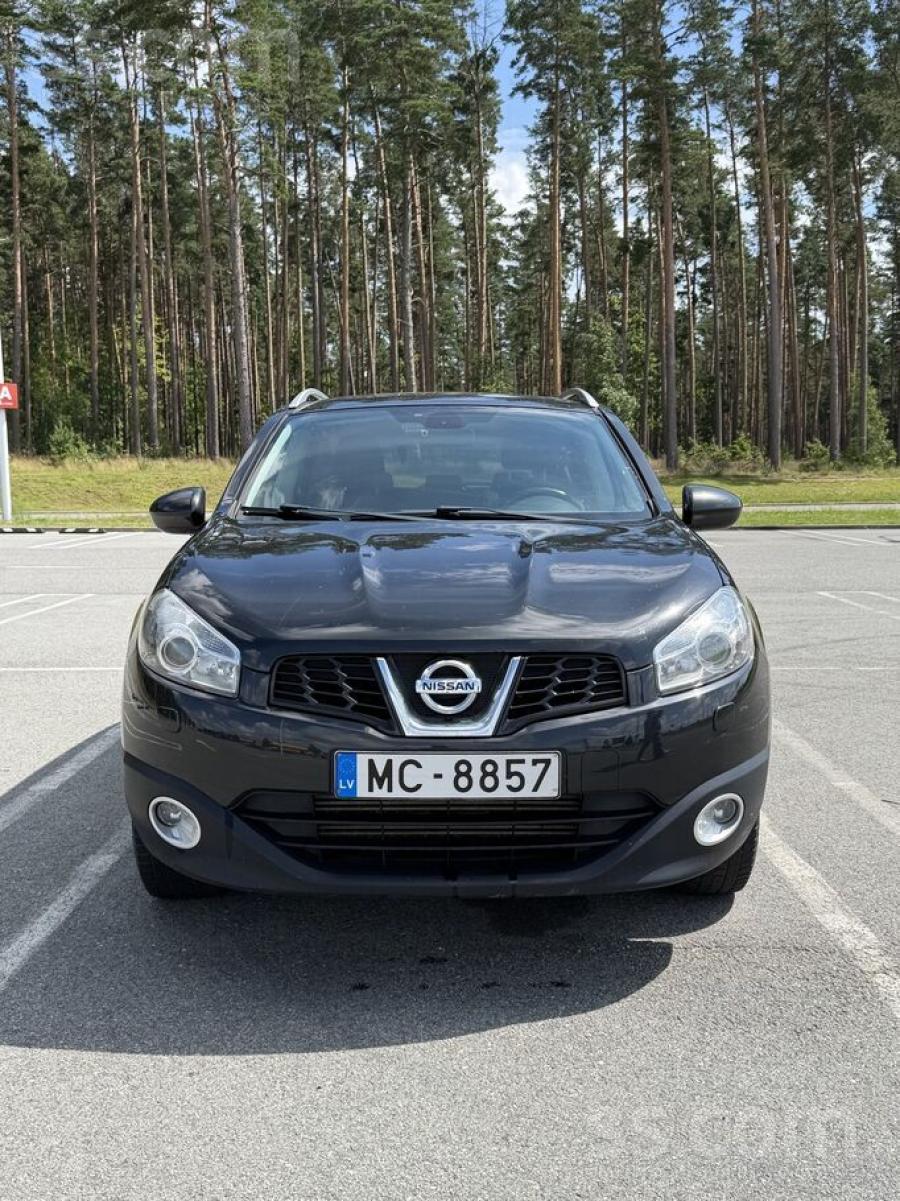 Melns Nissan Qashqai 2010 Rīga, ar dzinēja tilpumu 1.50 L un nobraukumu 241 tūkst. km par 4900 €, foto 1 vietnē AUTOMOTO.COM.LV