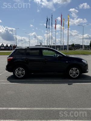 Melns Nissan Qashqai 2010 Rīga, ar dzinēja tilpumu 1.50 L un nobraukumu 241 tūkst. km par 4900 €, foto 4 vietnē AUTOMOTO.COM.LV