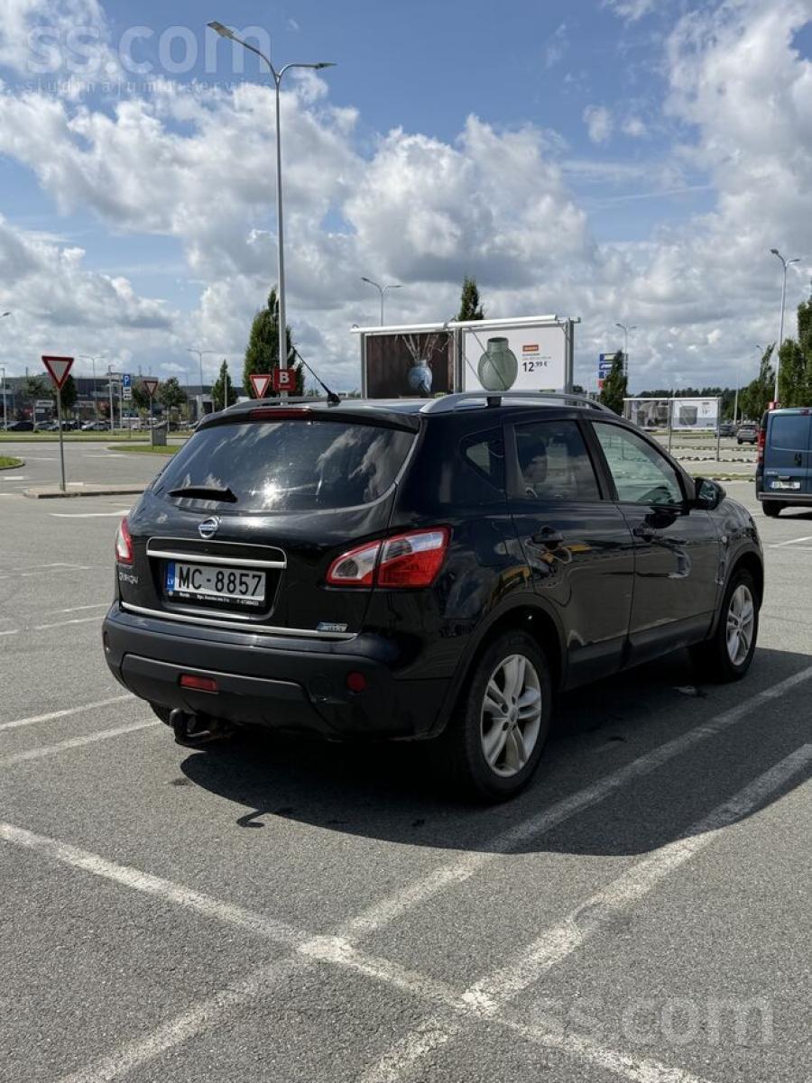 Melns Nissan Qashqai 2010 Rīga, ar dzinēja tilpumu 1.50 L un nobraukumu 241 tūkst. km par 4900 €, foto 6 vietnē AUTOMOTO.COM.LV