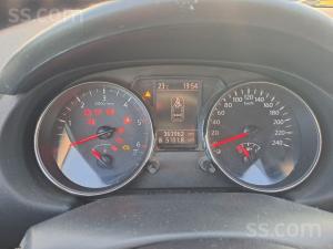 Melns Nissan Qashqai 2010 Rēzekne, ar dzinēja tilpumu 1.50 L un nobraukumu 360 tūkst. km par 4550 €, foto 5 vietnē AUTOMOTO.COM.LV
