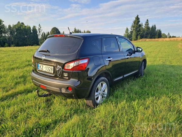 Melns Nissan Qashqai 2010 Rēzekne, ar dzinēja tilpumu 1.50 L un nobraukumu 360 tūkst. km par 4550 €, foto 6 vietnē AUTOMOTO.COM.LV