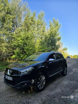 Melns Nissan Qashqai 2010 Viļņa, ar dzinēja tilpumu 1.46 L un nobraukumu 260 tūkst. km par 3550 €, foto  vietnē AUTOMOTO.COM.LV