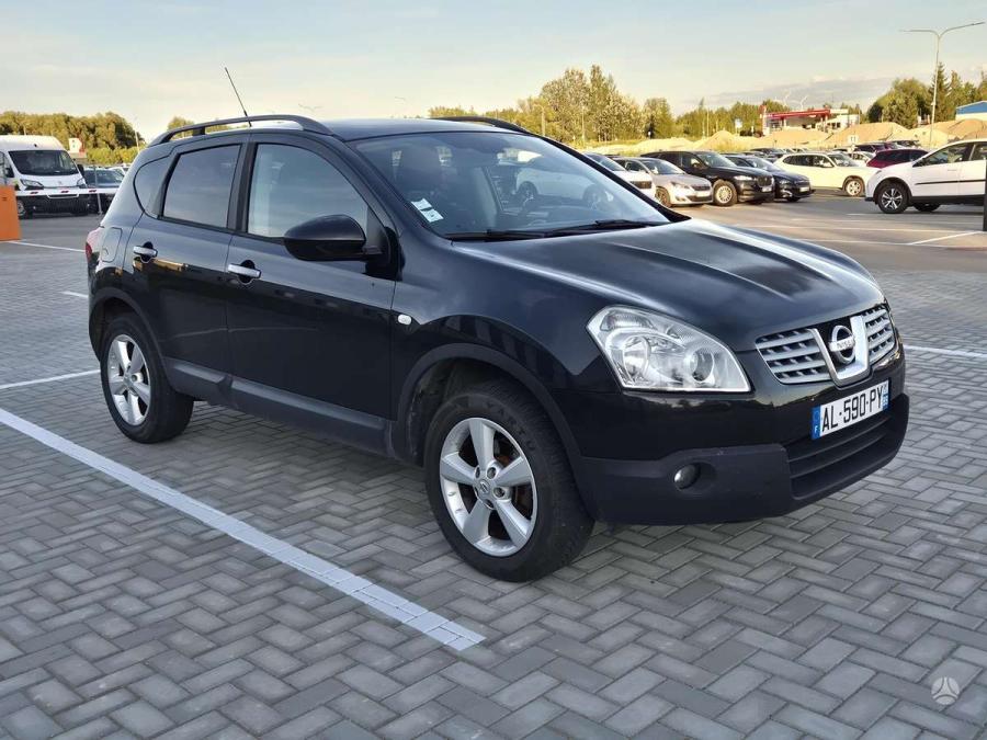 Melns Nissan Qashqai 2010 Tauragė, ar dzinēja tilpumu 1.46 L un nobraukumu 250 tūkst. km par 3500 €, foto 3 vietnē AUTOMOTO.COM.LV
